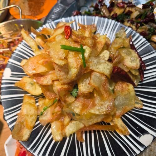 油炸土豆片怎么做_家常炸土豆片简单做法-第2张图片-山城妙识