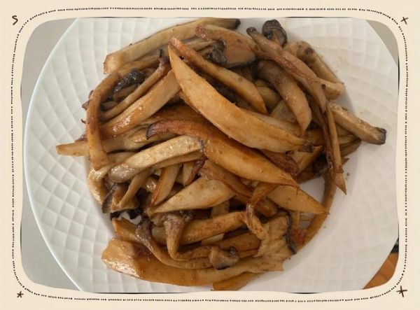 鸡腿菇怎么炒好吃_家常鸡腿菇炒法大全-第3张图片-山城妙识