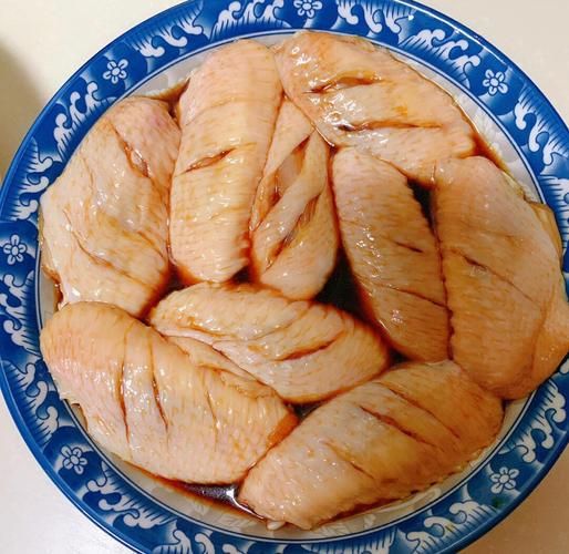 美的微波炉烤鸡翅怎么做_美的微波炉烤鸡翅要多久-第3张图片-山城妙识