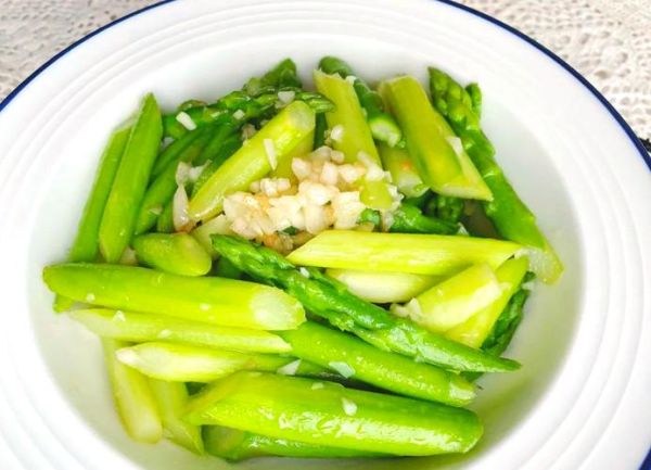 炒芦笋要焯水吗_芦笋焯水窍门-第3张图片-山城妙识 炒芦笋要焯水吗_芦笋焯水窍门-第3张图片-山城妙识