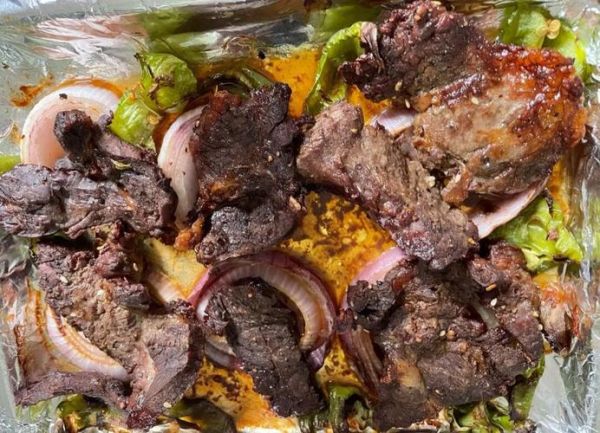 烤箱烤牛排要包锡纸吗_牛排锡纸包裹技巧-第1张图片-山城妙识
