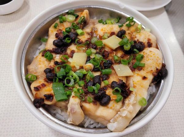 蒸大米饭配什么菜好吃_家常下饭菜推荐-第1张图片-山城妙识 蒸大米饭配什么菜好吃_家常下饭菜推荐-第1张图片-山城妙识