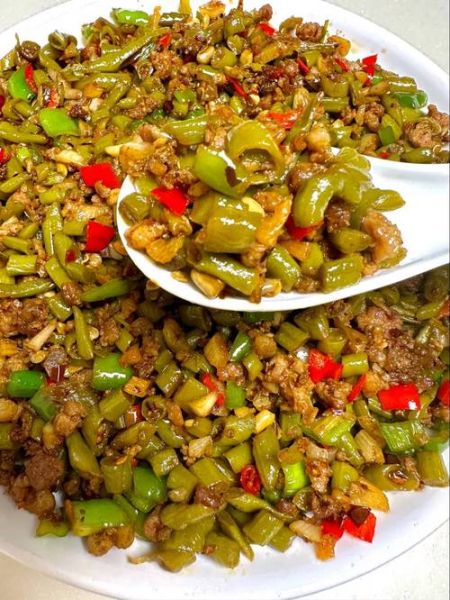 酸豆角肉末怎么炒好吃_酸豆角炒肉末做法-第1张图片-山城妙识 酸豆角肉末怎么炒好吃_酸豆角炒肉末做法-第1张图片-山城妙识