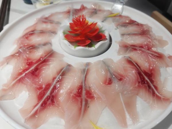 鱼生怎么切才薄_鱼生用什么鱼最好-第2张图片-山城妙识 鱼生怎么切才薄_鱼生用什么鱼最好-第2张图片-山城妙识