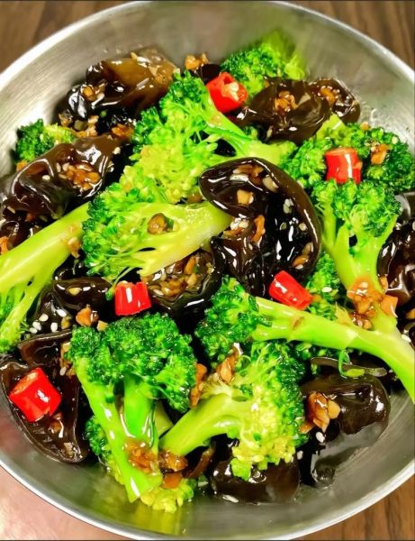 凉拌西蓝花怎么做_凉拌西蓝花焯水几分钟-第2张图片-山城妙识 凉拌西蓝花怎么做_凉拌西蓝花焯水几分钟-第2张图片-山城妙识