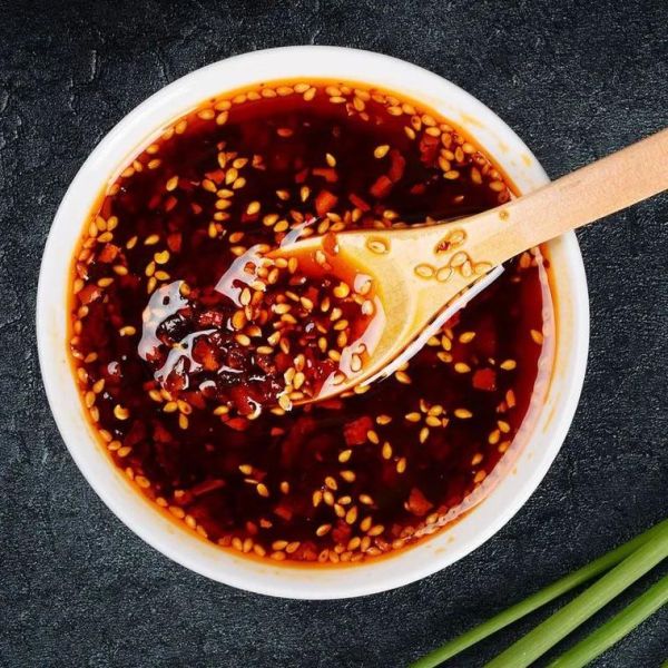 凉拌菜辣椒油怎么做_辣椒油用什么油最香-第1张图片-山城妙识 凉拌菜辣椒油怎么做_辣椒油用什么油最香-第1张图片-山城妙识