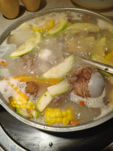 猪头骨怎么做好吃_猪头骨汤的家常做法-第1张图片-山城妙识