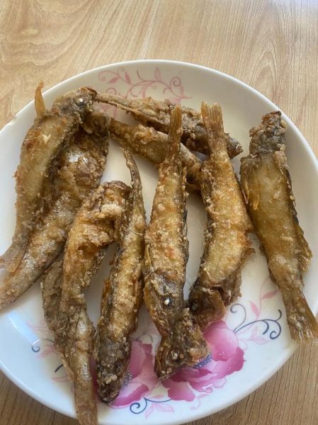 炸小鱼怎么做酥脆好吃_炸小鱼酥脆窍门-第3张图片-山城妙识