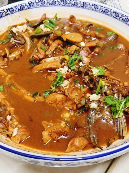 农家炖鱼怎么做_农家炖鱼用什么鱼最好-第3张图片-山城妙识 农家炖鱼怎么做_农家炖鱼用什么鱼最好-第3张图片-山城妙识