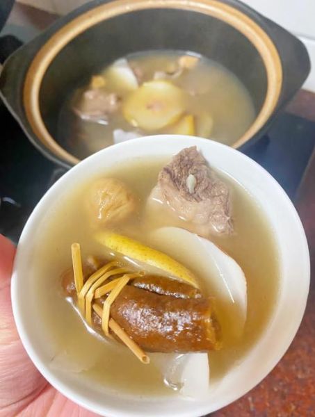 冬季润喉汤怎么做_清淡去火汤有哪些-第1张图片-山城妙识