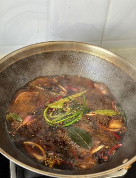 自制熏鱼怎么腌制_熏鱼腌制配方比例-第1张图片-山城妙识 自制熏鱼怎么腌制_熏鱼腌制配方比例-第1张图片-山城妙识