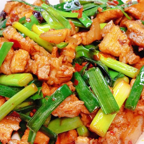 怎么炒蒜苗小炒肉最好吃_蒜苗小炒肉做法窍门-第3张图片-山城妙识