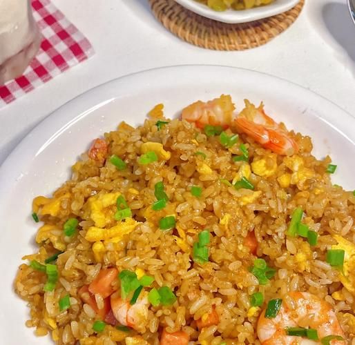 酱油蛋炒饭怎么做好吃_蛋炒饭放多少酱油-第2张图片-山城妙识