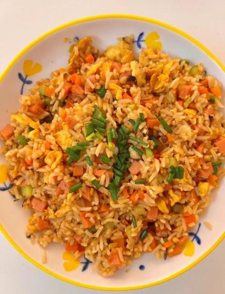 酱油蛋炒饭怎么做好吃_蛋炒饭放多少酱油-第1张图片-山城妙识