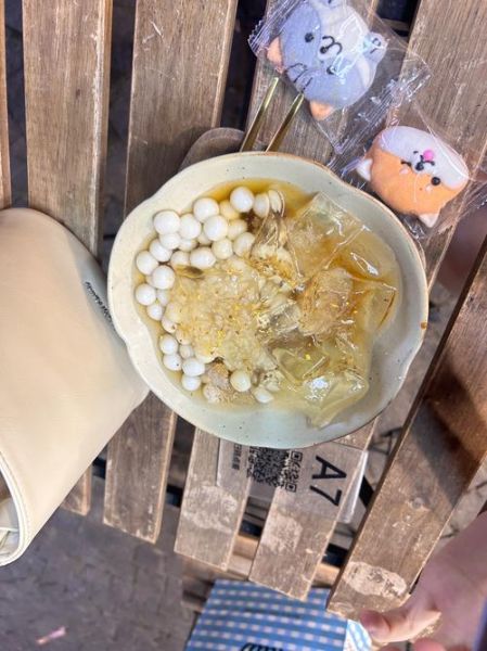 手搓冰粉怎么做_冰粉籽和石灰水比例是多少-第3张图片-山城妙识