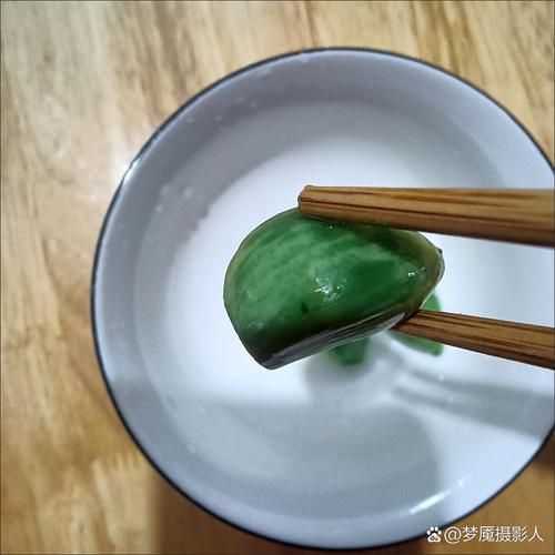 腊八蒜用什么米醋泡好吃_陈醋和米醋哪个更适合-第3张图片-山城妙识