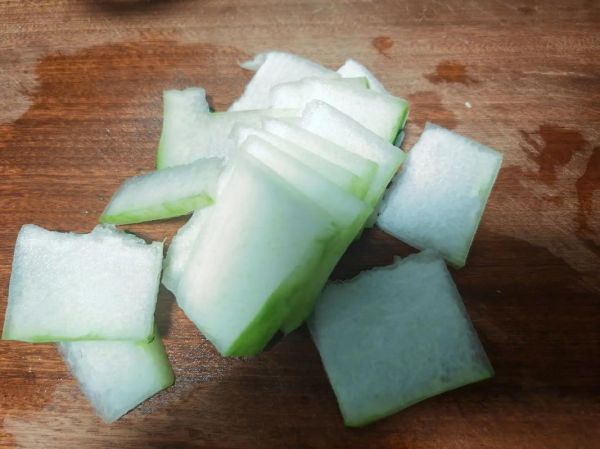 月子餐清炒冬瓜怎么做_产妇能吃冬瓜吗-第2张图片-山城妙识