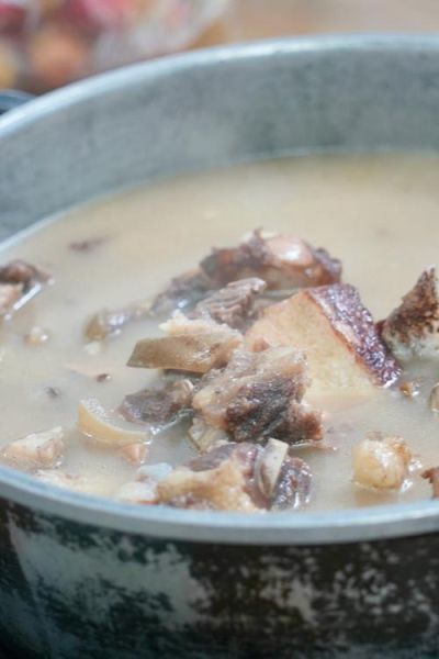 牛骨头汤要放哪些食材_牛骨头汤怎么炖最香-第2张图片-山城妙识