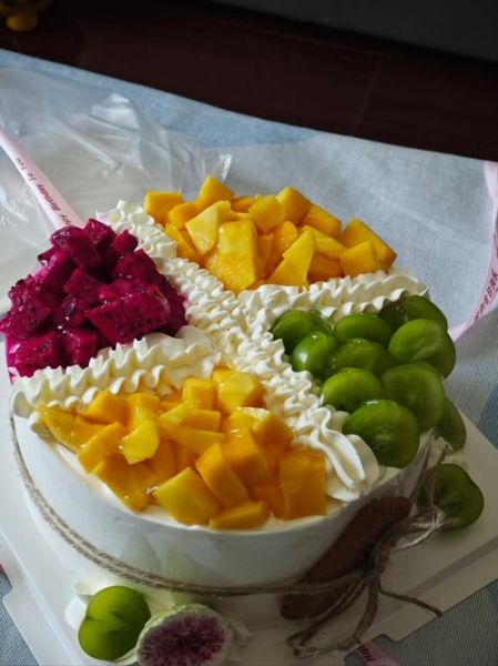 水果蛋糕怎么摆好看_水果蛋糕水果摆放技巧-第2张图片-山城妙识 水果蛋糕怎么摆好看_水果蛋糕水果摆放技巧-第2张图片-山城妙识