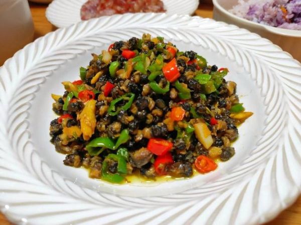 炒田螺肉怎么炒好吃_田螺肉去腥技巧-第3张图片-山城妙识