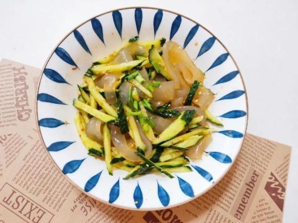 凉拌黄瓜拉皮怎么做_家常做法窍门-第1张图片-山城妙识 凉拌黄瓜拉皮怎么做_家常做法窍门-第1张图片-山城妙识