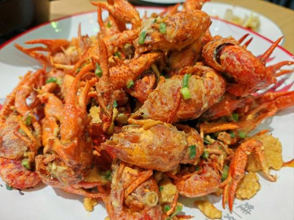 咸蛋黄小龙虾怎么做_咸蛋黄小龙虾热量高吗-第1张图片-山城妙识 咸蛋黄小龙虾怎么做_咸蛋黄小龙虾热量高吗-第1张图片-山城妙识