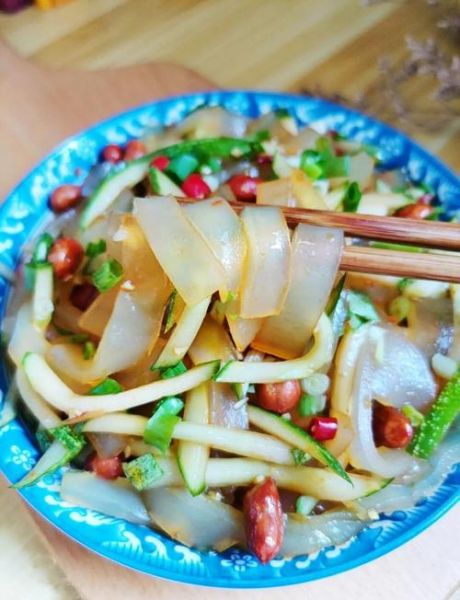 绿豆凉皮怎么做_绿豆凉皮配方比例-第1张图片-山城妙识 绿豆凉皮怎么做_绿豆凉皮配方比例-第1张图片-山城妙识