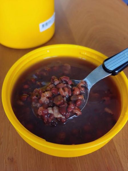 红豆粥怎么做_红豆粥要泡多久-第1张图片-山城妙识 红豆粥怎么做_红豆粥要泡多久-第1张图片-山城妙识