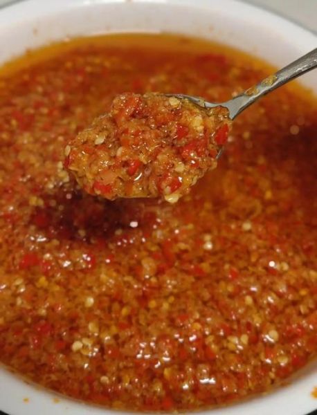 正宗蒜蓉辣椒酱怎么做_蒜蓉辣椒酱配方比例-第1张图片-山城妙识 正宗蒜蓉辣椒酱怎么做_蒜蓉辣椒酱配方比例-第1张图片-山城妙识