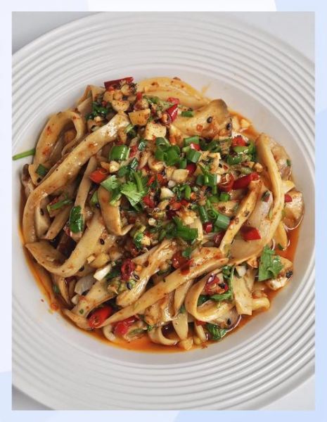 凉拌杏鲍菇怎么做好吃_凉拌杏鲍菇焯水还是蒸-第1张图片-山城妙识