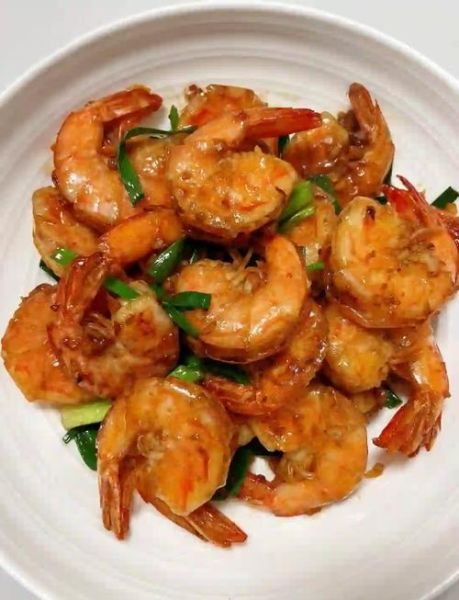 油焖大虾怎么做才入味_家常油焖大虾用不用去虾线-第1张图片-山城妙识 油焖大虾怎么做才入味_家常油焖大虾用不用去虾线-第1张图片-山城妙识