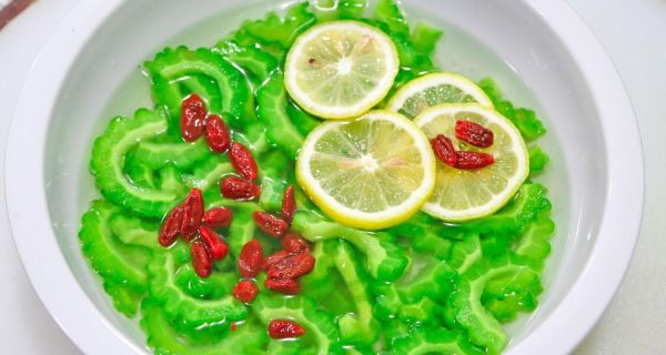 苦瓜焯水还有营养吗_焯水后营养流失多少-第3张图片-山城妙识 苦瓜焯水还有营养吗_焯水后营养流失多少-第3张图片-山城妙识