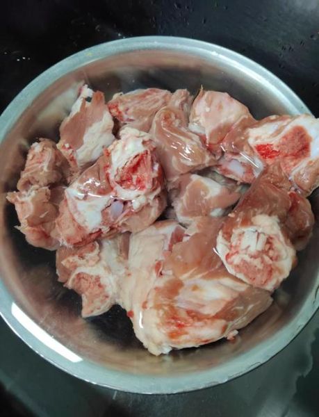 高压锅炖大骨头要多久_大骨头炖多久才软烂-第1张图片-山城妙识 高压锅炖大骨头要多久_大骨头炖多久才软烂-第1张图片-山城妙识