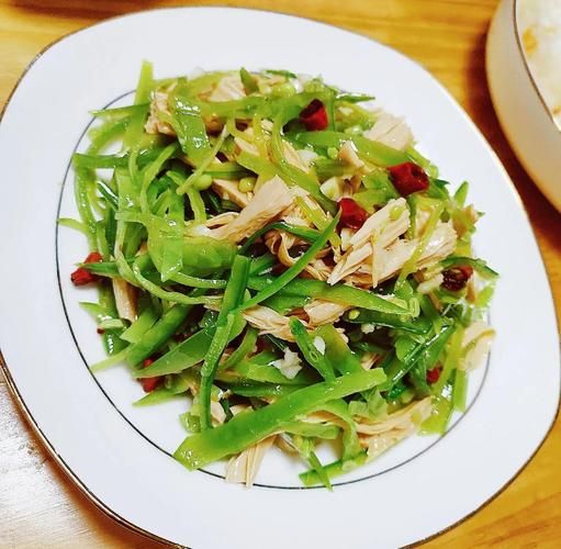 腐竹凉拌菜怎么做好吃_腐竹凉拌菜需要焯水吗-第2张图片-山城妙识 腐竹凉拌菜怎么做好吃_腐竹凉拌菜需要焯水吗-第2张图片-山城妙识