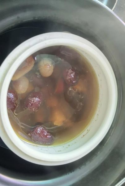 营养汤的做法大全_如何炖出鲜美高汤-第1张图片-山城妙识