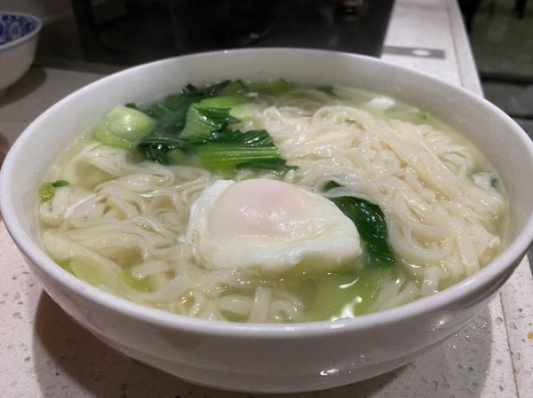 家常青菜面怎么做好吃_青菜面汤不黄的小窍门-第2张图片-山城妙识