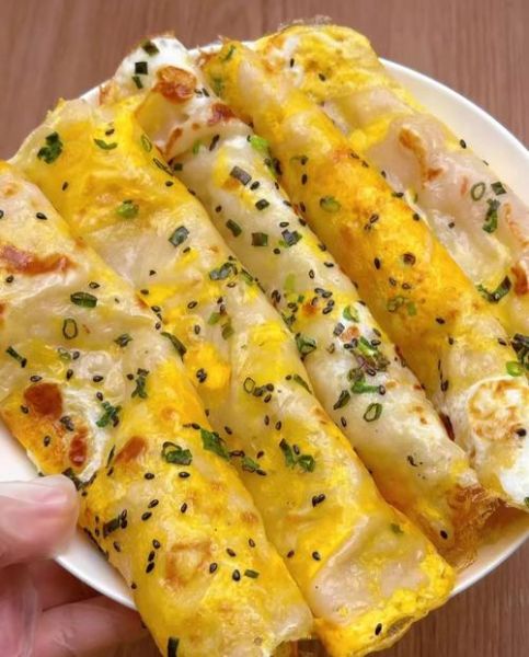 煎饼果子怎么做_煎饼果子的做法步骤-第2张图片-山城妙识