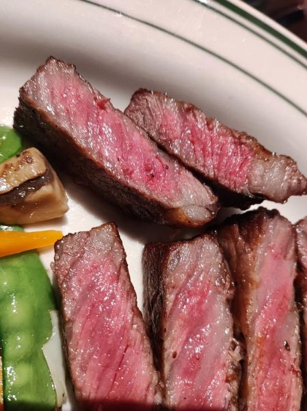 西餐牛排的正确吃法_牛排几分熟最好吃-第2张图片-山城妙识