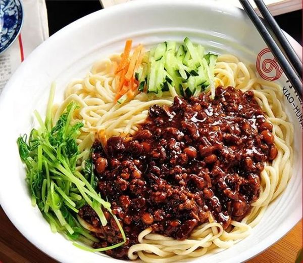 肉丁炸酱怎么做_炸酱面肉丁怎么炒-第3张图片-山城妙识