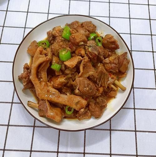 清炖啤酒鸭怎么做_啤酒鸭去腥技巧-第2张图片-山城妙识 清炖啤酒鸭怎么做_啤酒鸭去腥技巧-第2张图片-山城妙识