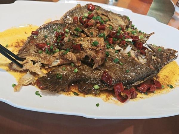 干烧桂鱼怎么做_干烧桂鱼的家常做法-第3张图片-山城妙识