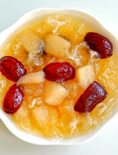 冰糖雪梨银耳汤怎么做_润肺止咳效果好吗-第1张图片-山城妙识