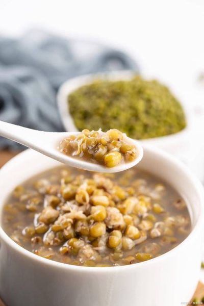 绿豆稀饭的热量是多少_减肥能吃吗-第1张图片-山城妙识