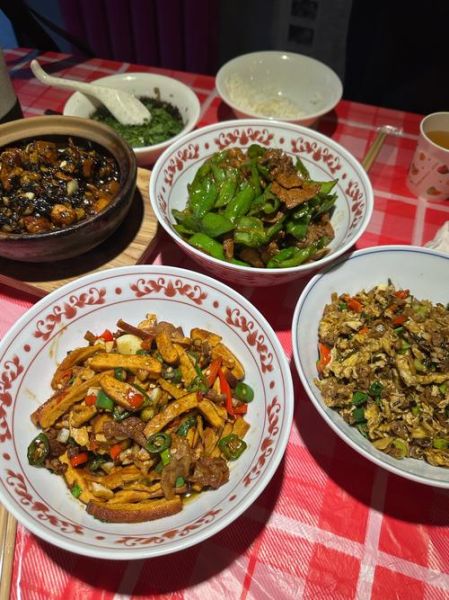 湖南菜家常菜有哪些_湖南人最常做的下饭菜-第3张图片-山城妙识