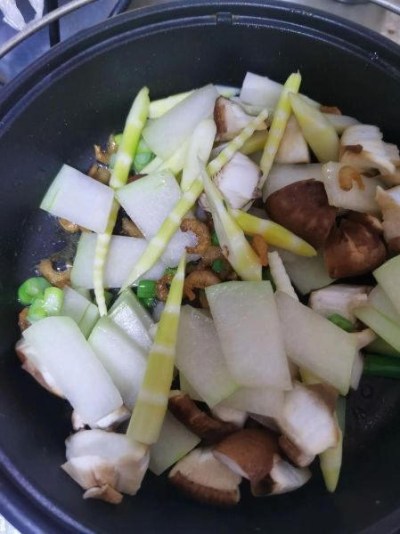 正宗海米冬瓜汤怎么做_海米冬瓜汤做法窍门-第3张图片-山城妙识