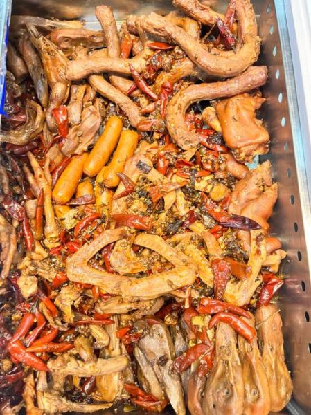 卤味品种大全_哪些卤味最受欢迎-第1张图片-山城妙识 卤味品种大全_哪些卤味最受欢迎-第1张图片-山城妙识