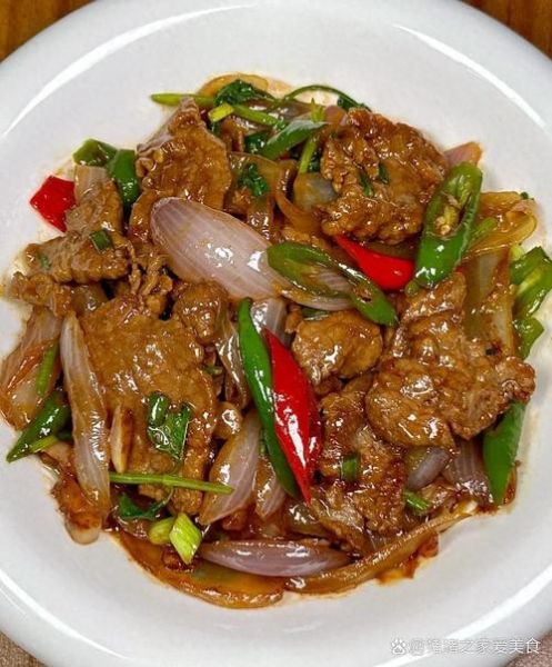 洋葱爆牛肉怎么做_洋葱炒牛肉用哪个部位最好-第1张图片-山城妙识