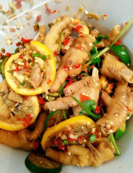 泡鸡爪怎么泡最好吃窍门_酸辣泡鸡爪怎么做才入味-第2张图片-山城妙识