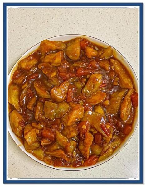 家常西红柿烧茄子怎么做_茄子先煎还是先炒-第2张图片-山城妙识