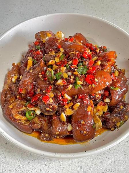 猪蹄最懒人好吃做法_不用高压锅也能软烂-第2张图片-山城妙识